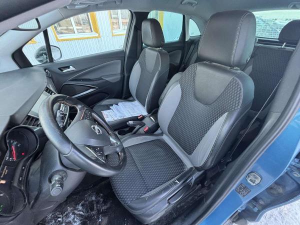 Blue Opel Crossland X 2017 in Taurage, with an engine capacity of 1.20 L and mileage of 120 thousand km for 5900 €, photo 9 on AUTOMOTO.COM.LV