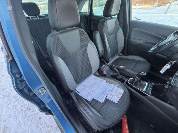 Blue Opel Crossland X 2017 in Taurage, with an engine capacity of 1.20 L and mileage of 120 thousand km for 5900 €, photo 11 on AUTOMOTO.COM.LV