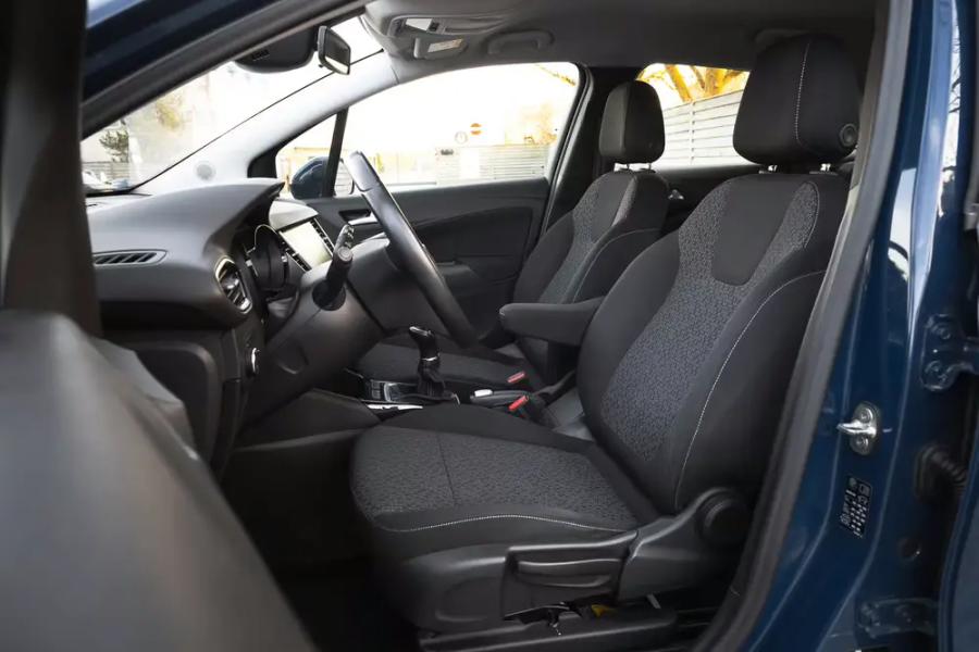 Zils Opel Crossland X 2017 Jelgava, ar dzinēja tilpumu 1.60 L un nobraukumu 188 tūkst. km par 8900 €, foto 12 vietnē AUTOMOTO.COM.LV
