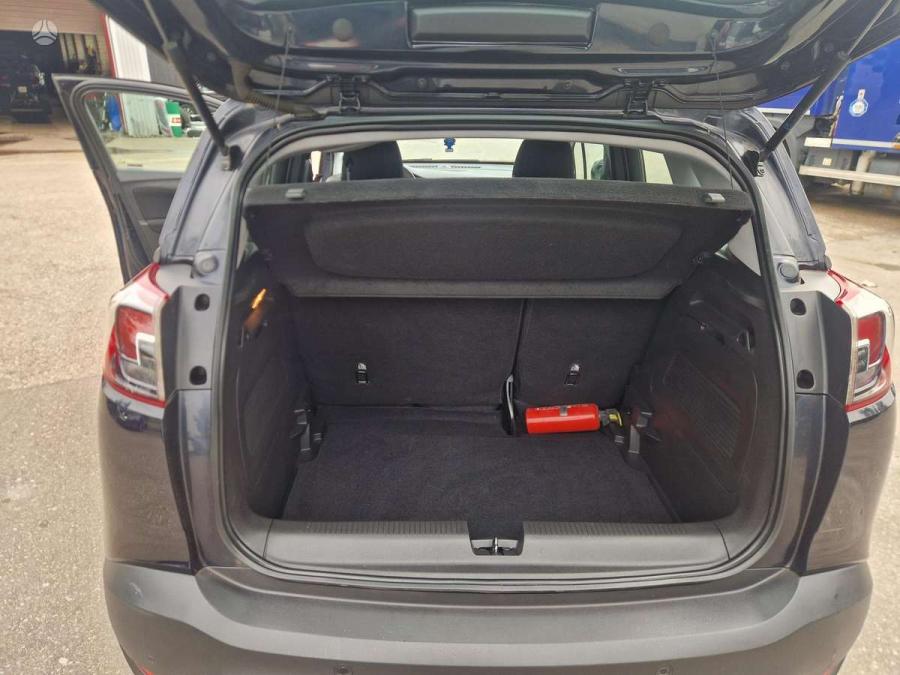 Blue Opel Crossland X 2017 in Ukmerge, with an engine capacity of 1.56 L and mileage of 128 thousand km for 7650 €, photo 11 on AUTOMOTO.COM.LV