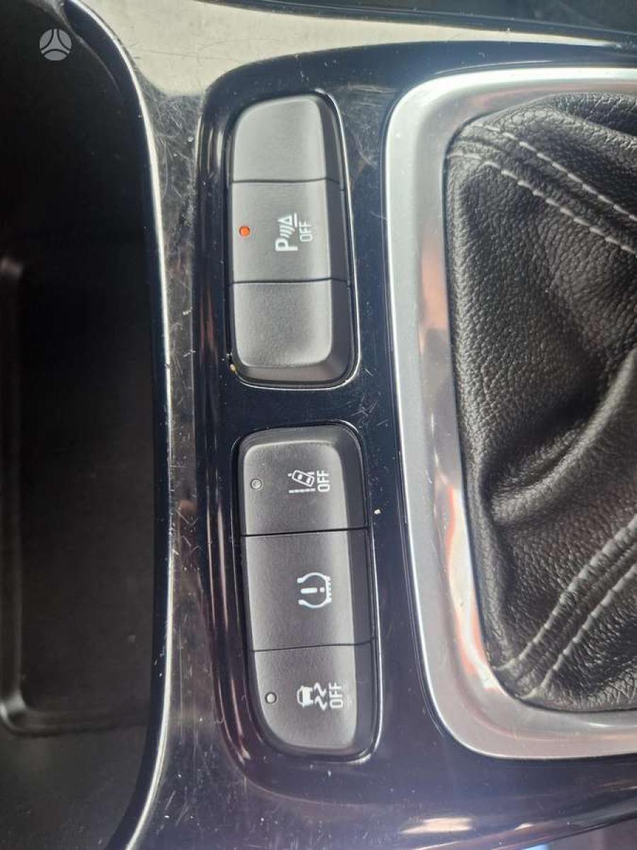 Blue Opel Crossland X 2017 in Ukmerge, with an engine capacity of 1.56 L and mileage of 128 thousand km for 7650 €, photo 24 on AUTOMOTO.COM.LV