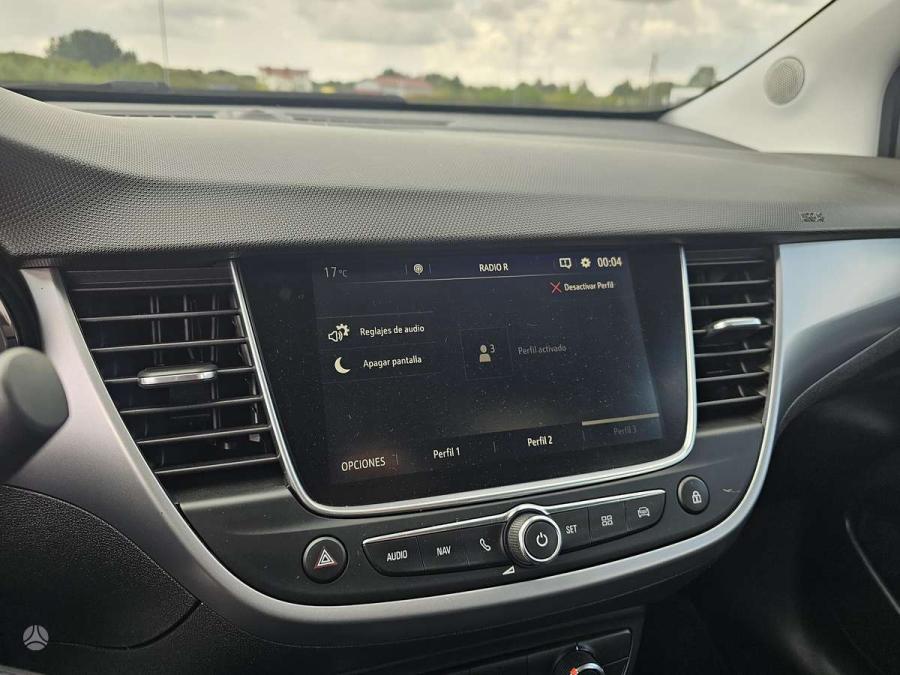 Синий Опель Crossland X 2017 в Укмерге, объемом двигателя 1.56 л и пробегом 130 тыс. км за 7100 €, фото 4 на AUTOMOTO.COM.LV