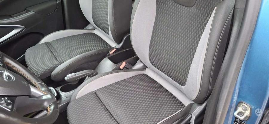 Zils Opel Crossland X 2017 Rokiškis, ar dzinēja tilpumu 1.20 L un nobraukumu 140 tūkst. km par 5950 €, foto 19 vietnē AUTOMOTO.COM.LV