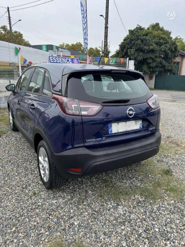Blue Opel Crossland X 2018 in Vilnius, with an engine capacity of 1.20 L and mileage of 126 thousand km for 7400 €, photo 3 on AUTOMOTO.COM.LV
