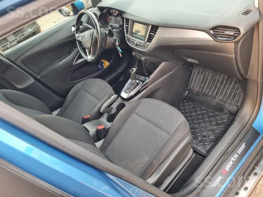 Blue Opel Crossland X 2018 in Jelgava, with an engine capacity of 1.20 L and mileage of 0 thousand km for 8990 €, photo 14 on AUTOMOTO.COM.LV