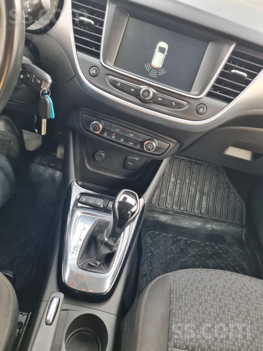Blue Opel Crossland X 2018 in Jelgava, with an engine capacity of 1.20 L and mileage of 0 thousand km for 8990 €, photo 16 on AUTOMOTO.COM.LV
