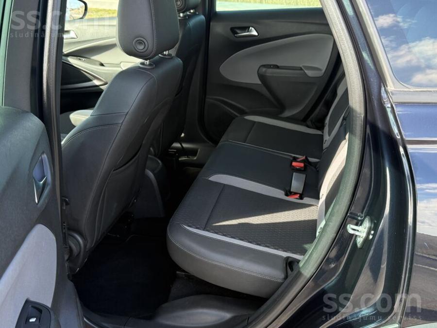 Blue Opel Crossland X 2018 in Liepaja, with an engine capacity of 1.20 L and mileage of 153 thousand km for 6200 €, photo 11 on AUTOMOTO.COM.LV