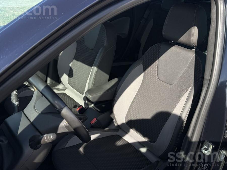 Blue Opel Crossland X 2018 in Liepaja, with an engine capacity of 1.20 L and mileage of 153 thousand km for 6200 €, photo 16 on AUTOMOTO.COM.LV