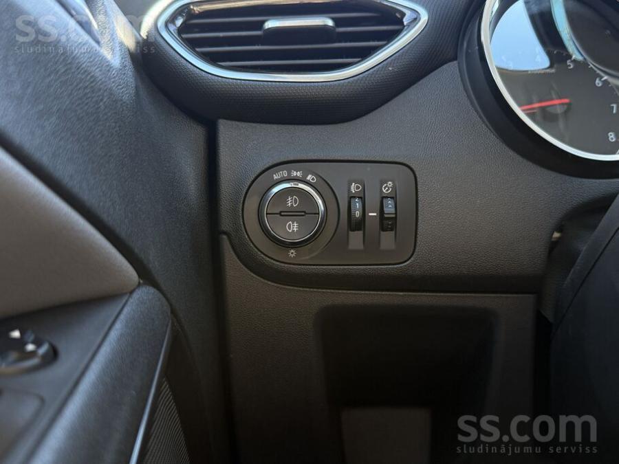 Blue Opel Crossland X 2018 in Liepaja, with an engine capacity of 1.20 L and mileage of 153 thousand km for 6200 €, photo 25 on AUTOMOTO.COM.LV