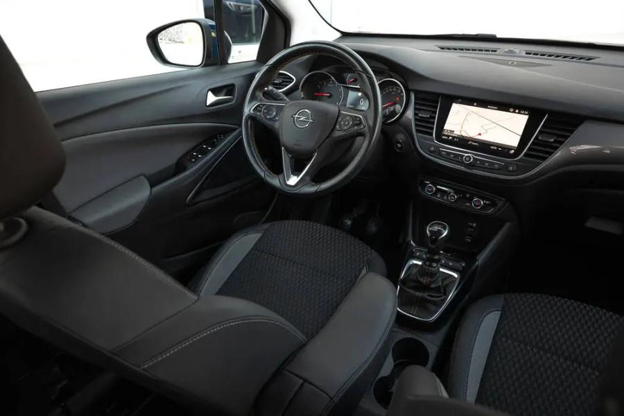 Zils Opel Crossland X 2018 Jelgava, ar dzinēja tilpumu 1.20 L un nobraukumu 125 tūkst. km par 7500 €, foto 8 vietnē AUTOMOTO.COM.LV