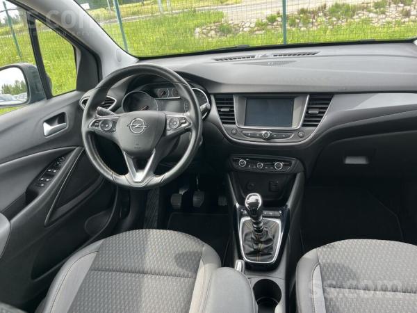 Blue Opel Crossland X 2018 in Valmiera, with an engine capacity of 1.20 L and mileage of 0 thousand km for 8900 €, photo 8 on AUTOMOTO.COM.LV