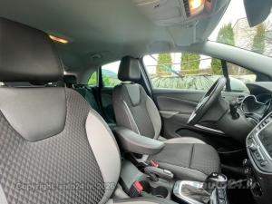 Zils Opel Crossland X 2019 Tallina, ar dzinēja tilpumu 1.20 L un nobraukumu 54 tūkst. km par 12500 €, foto 13 vietnē AUTOMOTO.COM.LV