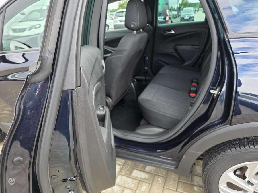 Blue Opel Crossland X 2019 in Taurage, with an engine capacity of 1.50 L and mileage of 180 thousand km for 7200 €, photo 12 on AUTOMOTO.COM.LV