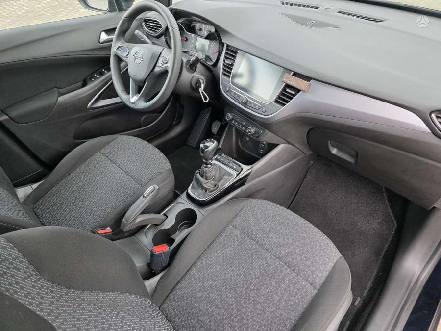 Blue Opel Crossland X 2019 in Taurage, with an engine capacity of 1.50 L and mileage of 180 thousand km for 7200 €, photo 17 on AUTOMOTO.COM.LV