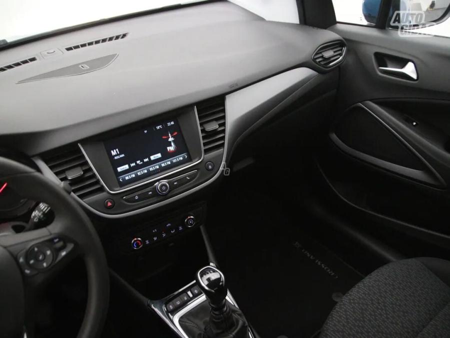 Blue Opel Crossland X 2020 in Vilnius, with an engine capacity of 1.20 L and mileage of 113 thousand km for 9499 €, photo 22 on AUTOMOTO.COM.LV