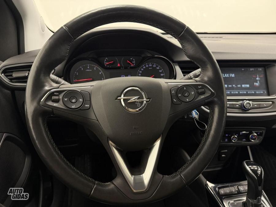 Blue Opel Crossland X 2021 in Vilnius, with an engine capacity of 1.20 L and mileage of 82 thousand km for 11990 €, photo 17 on AUTOMOTO.COM.LV