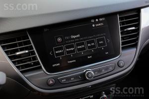 Blue Opel Crossland X 2021 in Jelgava, with an engine capacity of 1.20 L and mileage of 0 thousand km for 13350 €, photo 15 on AUTOMOTO.COM.LV