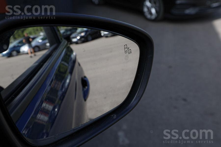 Blue Opel Crossland X 2021 in Jelgava, with an engine capacity of 1.20 L and mileage of 0 thousand km for 13350 €, photo 27 on AUTOMOTO.COM.LV