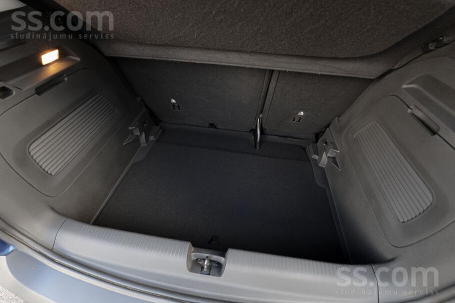 Blue Opel Crossland X 2021 in Jelgava, with an engine capacity of 1.20 L and mileage of 0 thousand km for 13350 €, photo 28 on AUTOMOTO.COM.LV