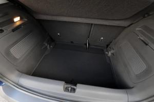 Blue Opel Crossland X 2021 in Jelgava, with an engine capacity of 1.20 L and mileage of 28 thousand km for 13350 €, photo 28 on AUTOMOTO.COM.LV
