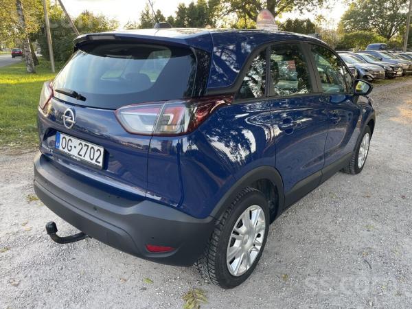 Blue Opel Crossland X 2019 in Riga, with an engine capacity of 1.20 L and mileage of 213 thousand km for 7990 €, photo 5 on AUTOMOTO.COM.LV
