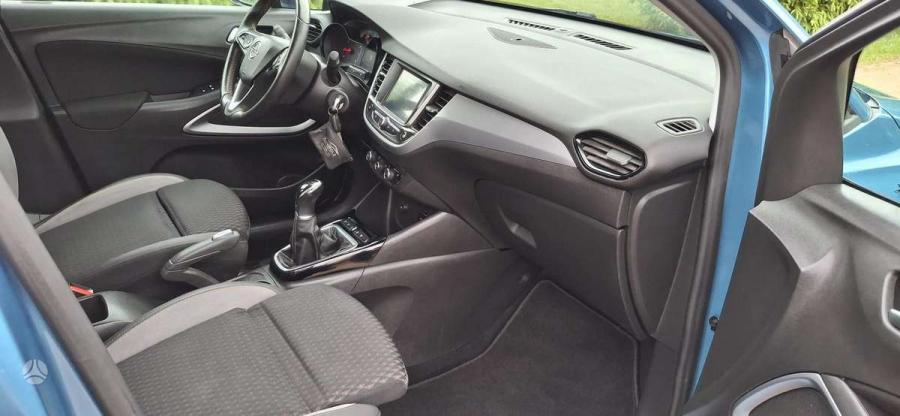 Zils Opel Crossland X 2017 Rokiškis, ar dzinēja tilpumu 1.20 L un nobraukumu 140 tūkst. km par 6100 €, foto 21 vietnē AUTOMOTO.COM.LV