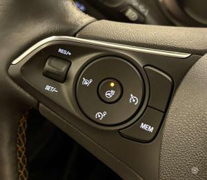 Brown Opel Crossland X 2017 in Marijampole, with an engine capacity of 1.20 L and mileage of 134 thousand km for 8750 €, photo 13 on AUTOMOTO.COM.LV