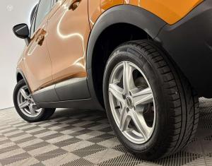 Brown Opel Crossland X 2017 in Marijampole, with an engine capacity of 1.20 L and mileage of 134 thousand km for 8750 €, photo 24 on AUTOMOTO.COM.LV