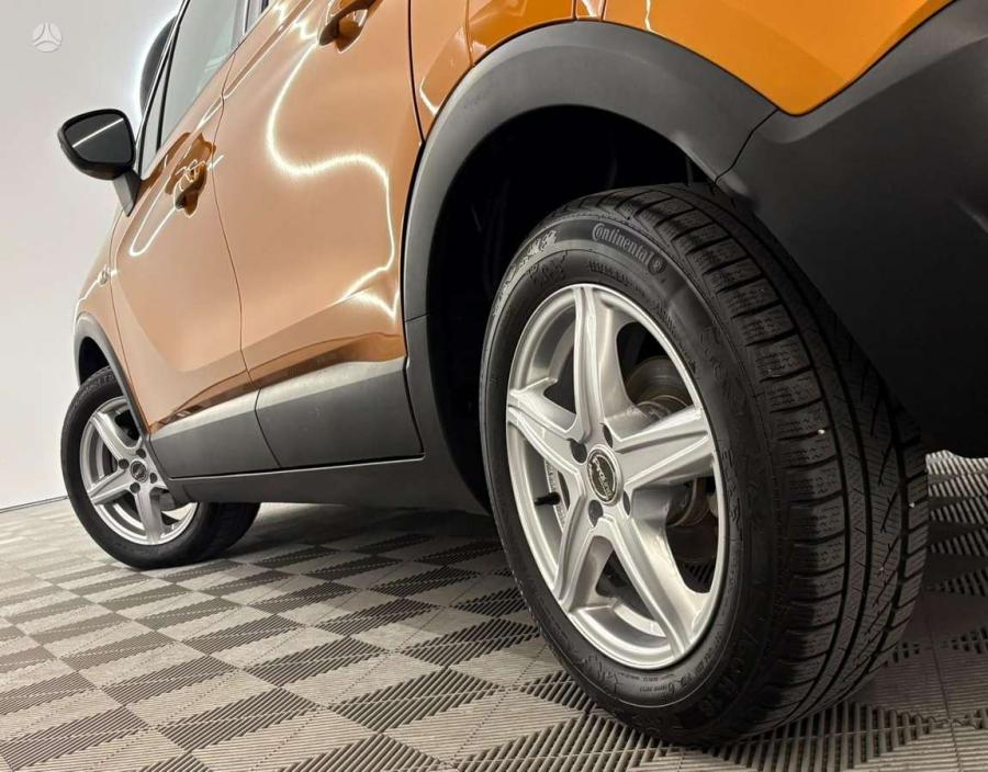 Brown Opel Crossland X 2017 in Marijampole, with an engine capacity of 1.20 L and mileage of 134 thousand km for 8750 €, photo 24 on AUTOMOTO.COM.LV