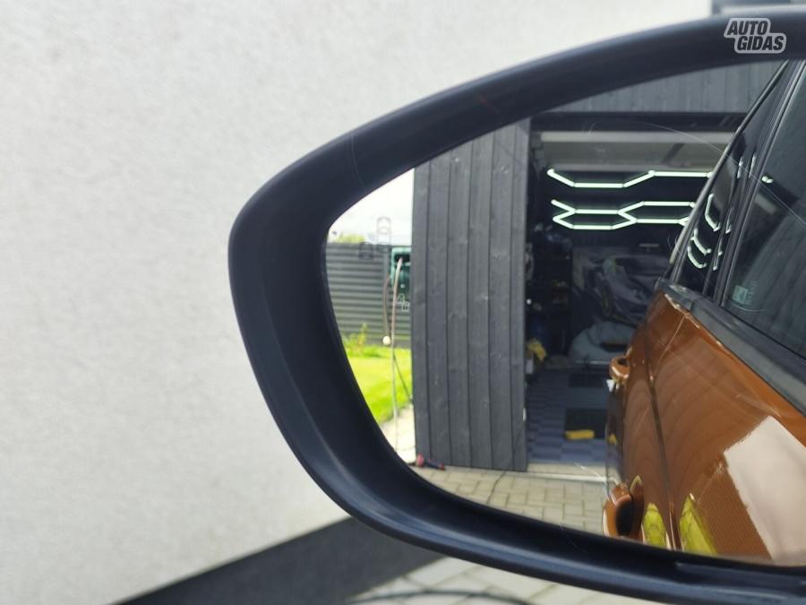 Brown Opel Crossland X 2018 in Klaipeda, with an engine capacity of 1.60 L and mileage of 162 thousand km for 8600 €, photo 30 on AUTOMOTO.COM.LV