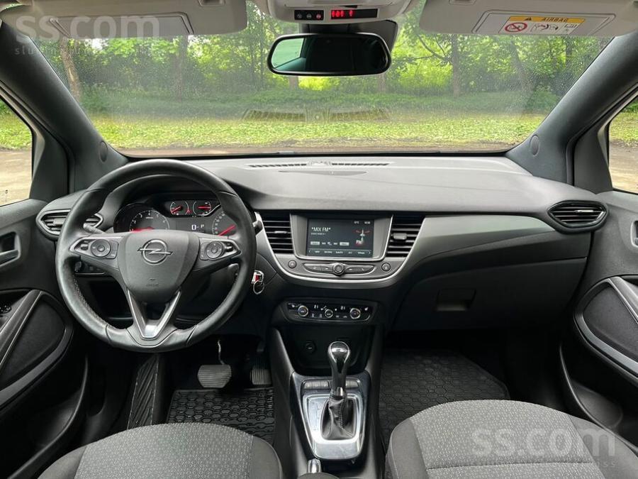 Opel Crossland X 2017 in Riga, with an engine capacity of 1.20 L and mileage of 0 thousand km for 8599 €, photo 11 on AUTOMOTO.COM.LV