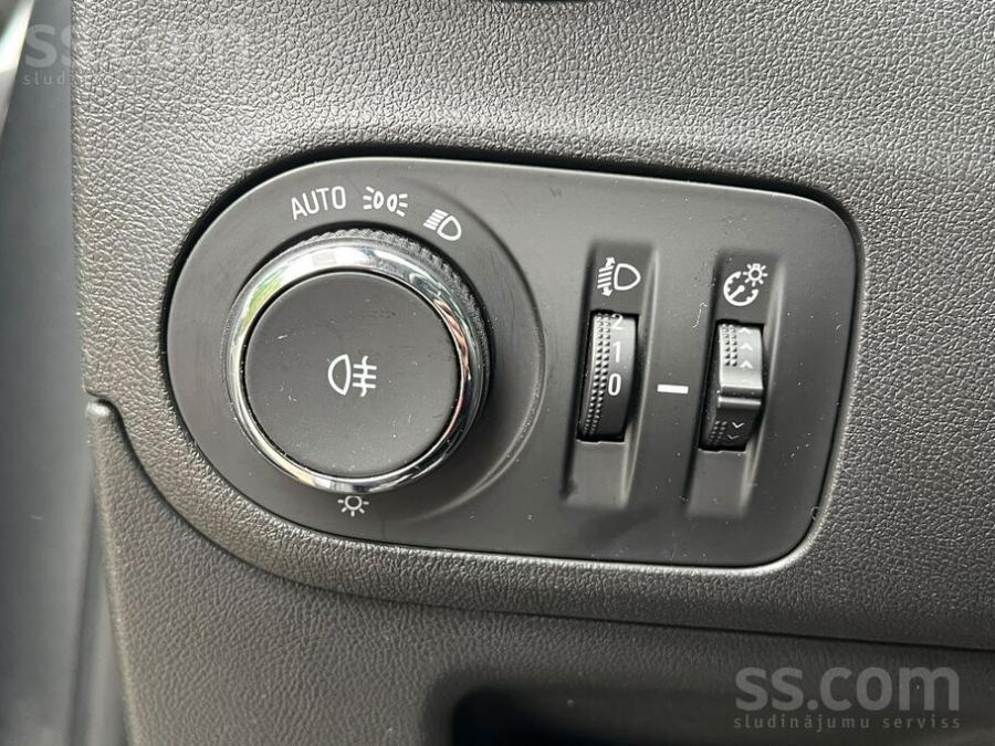 Opel Crossland X 2017 in Riga, with an engine capacity of 1.20 L and mileage of 0 thousand km for 8599 €, photo 17 on AUTOMOTO.COM.LV