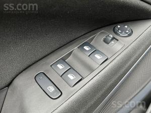 Opel Crossland X 2017 in Riga, with an engine capacity of 1.20 L and mileage of 0 thousand km for 8599 €, photo 18 on AUTOMOTO.COM.LV