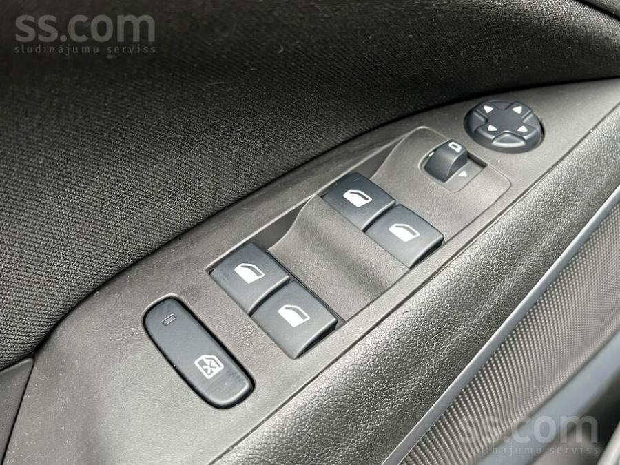 Opel Crossland X 2017 in Riga, with an engine capacity of 1.20 L and mileage of 0 thousand km for 8599 €, photo 18 on AUTOMOTO.COM.LV