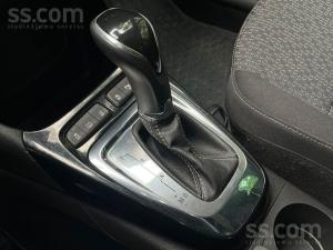 Opel Crossland X 2017 in Riga, with an engine capacity of 1.20 L and mileage of 0 thousand km for 8599 €, photo 22 on AUTOMOTO.COM.LV