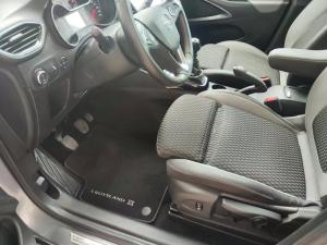 Opel Crossland X 2018 in Jelgava, with an engine capacity of 1.20 L and mileage of 134 thousand km for 10490 €, photo 22 on AUTOMOTO.COM.LV
