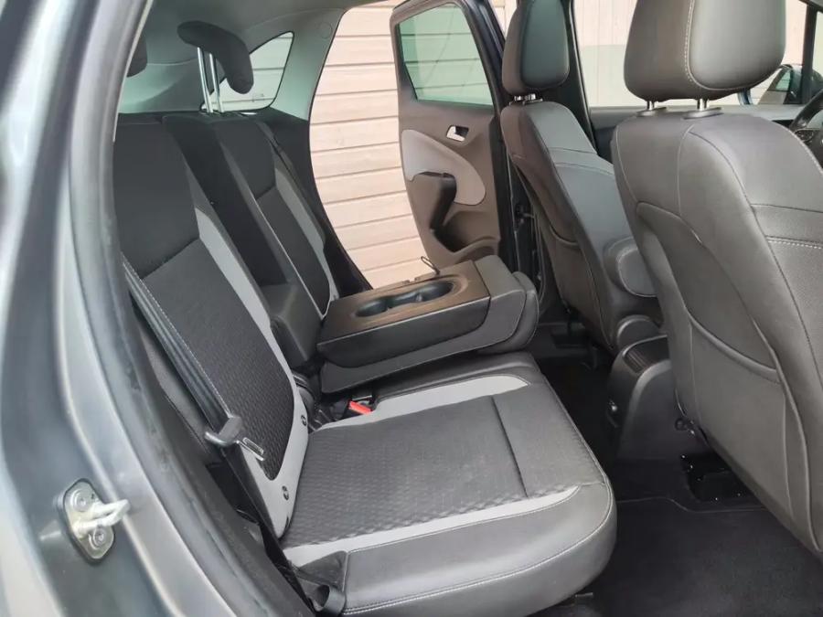 Opel Crossland X 2018 in Jelgava, with an engine capacity of 1.20 L and mileage of 134 thousand km for 10490 €, photo 25 on AUTOMOTO.COM.LV