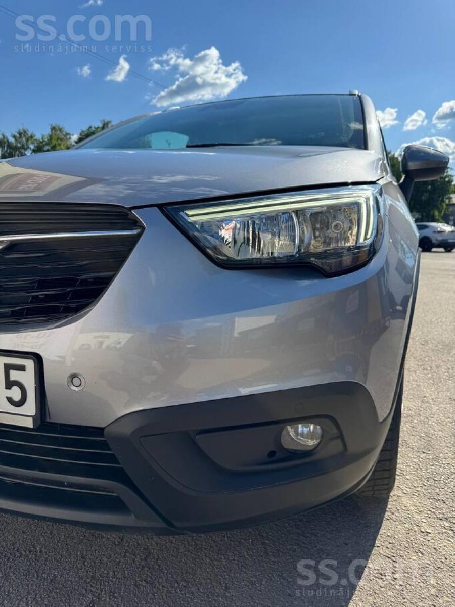 Opel Crossland X 2021 in Riga, with an engine capacity of 1.20 L and mileage of 33 thousand km for 11450 €, photo 1 on AUTOMOTO.COM.LV