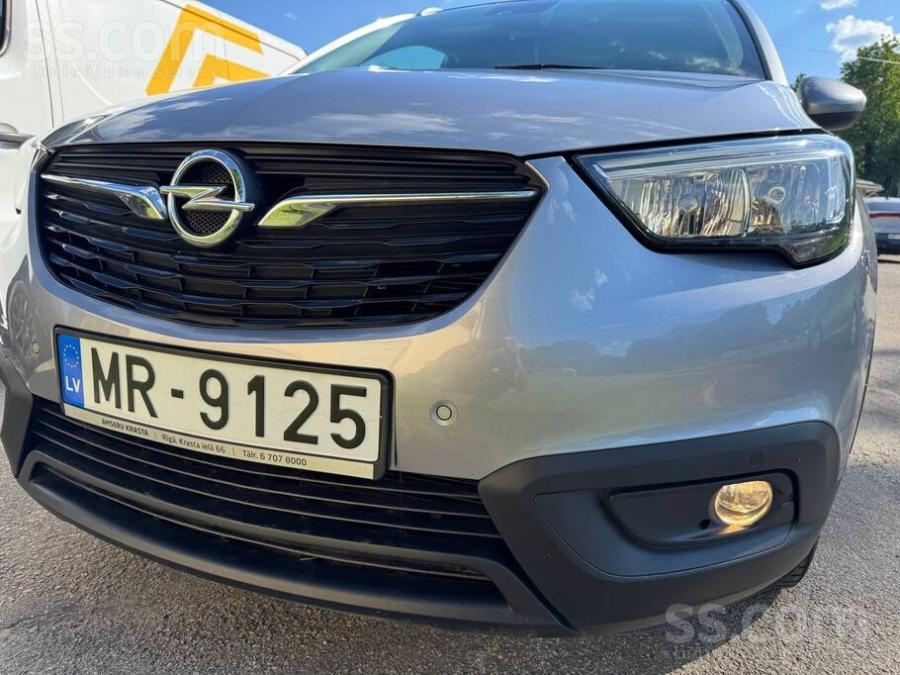 Opel Crossland X 2021 in Riga, with an engine capacity of 1.20 L and mileage of 33 thousand km for 11450 €, photo 3 on AUTOMOTO.COM.LV