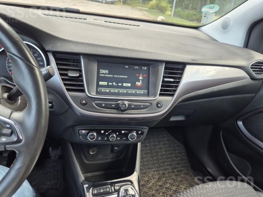 Zaļš Opel Crossland X 2017 Liepāja, ar dzinēja tilpumu 1.50 L un nobraukumu 164 tūkst. km par 7700 €, foto 4 vietnē AUTOMOTO.COM.LV