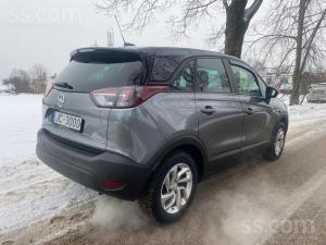 Grey Opel Crossland X 2017 in Riga, with an engine capacity of 1.20 L and mileage of 74 thousand km for 10500 €, photo 4 on AUTOMOTO.COM.LV