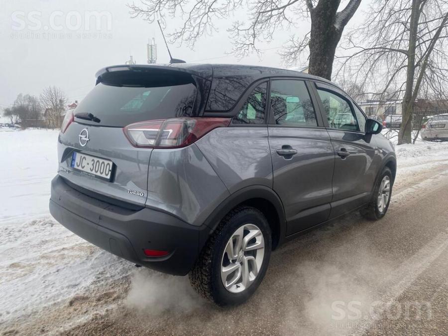 Grey Opel Crossland X 2017 in Riga, with an engine capacity of 1.20 L and mileage of 74 thousand km for 10500 €, photo 4 on AUTOMOTO.COM.LV