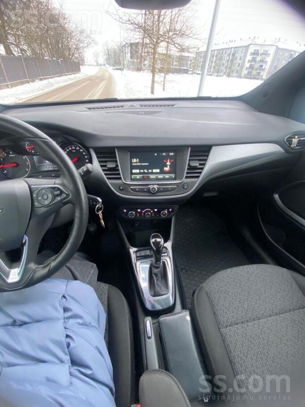 Grey Opel Crossland X 2017 in Riga, with an engine capacity of 1.20 L and mileage of 74 thousand km for 10500 €, photo 7 on AUTOMOTO.COM.LV