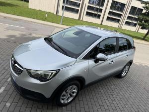 Grey Opel Crossland X 2017 in Taurage, with an engine capacity of 1.20 L and mileage of 95 thousand km for 6500 €, photo 3 on AUTOMOTO.COM.LV