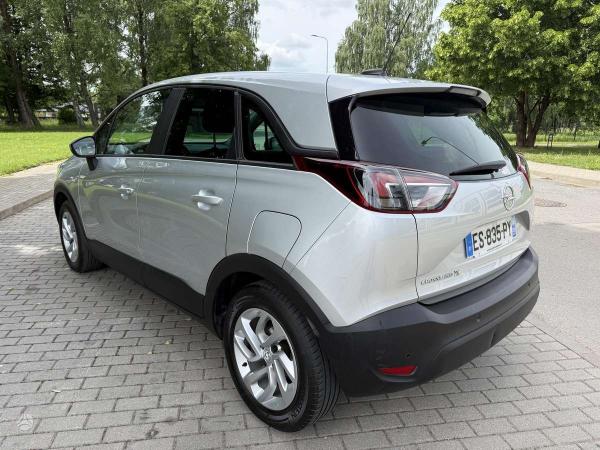 Grey Opel Crossland X 2017 in Taurage, with an engine capacity of 1.20 L and mileage of 95 thousand km for 6500 €, photo 5 on AUTOMOTO.COM.LV