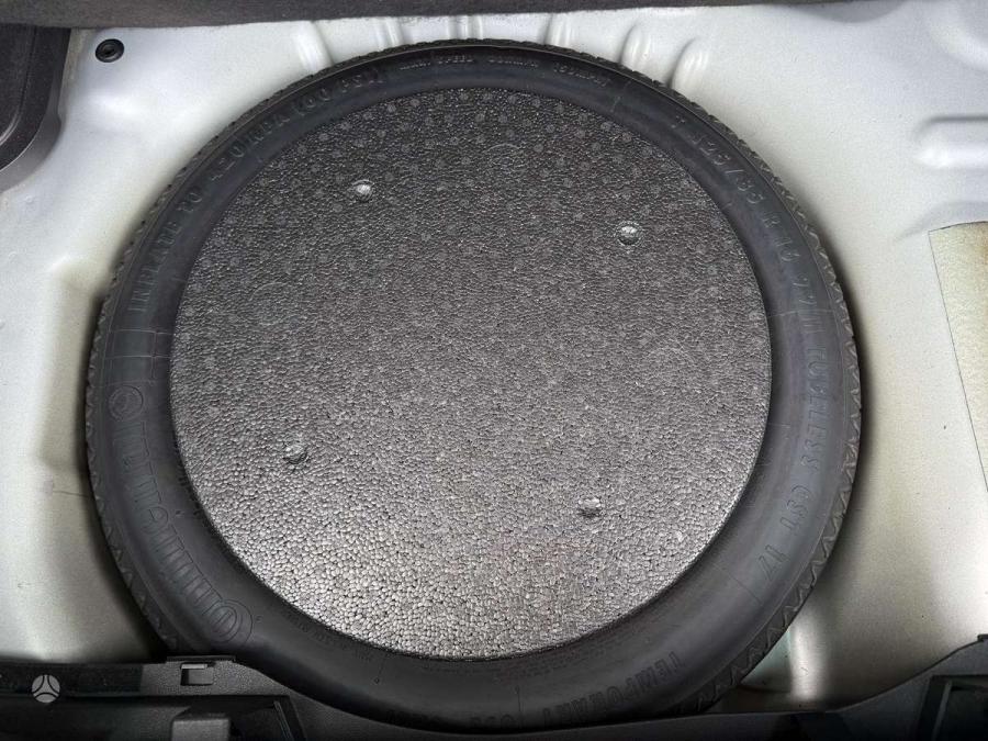 Grey Opel Crossland X 2017 in Taurage, with an engine capacity of 1.20 L and mileage of 95 thousand km for 6500 €, photo 9 on AUTOMOTO.COM.LV