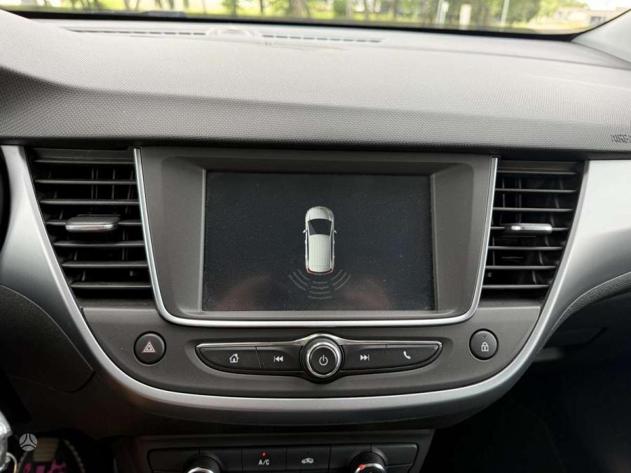 Grey Opel Crossland X 2017 in Taurage, with an engine capacity of 1.20 L and mileage of 95 thousand km for 6500 €, photo 20 on AUTOMOTO.COM.LV
