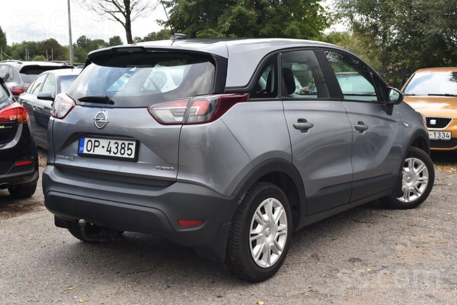 Grey Opel Crossland X 2017 in Kuldiga, with an engine capacity of 1.20 L and mileage of 0 thousand km for 9690 €, photo 3 on AUTOMOTO.COM.LV