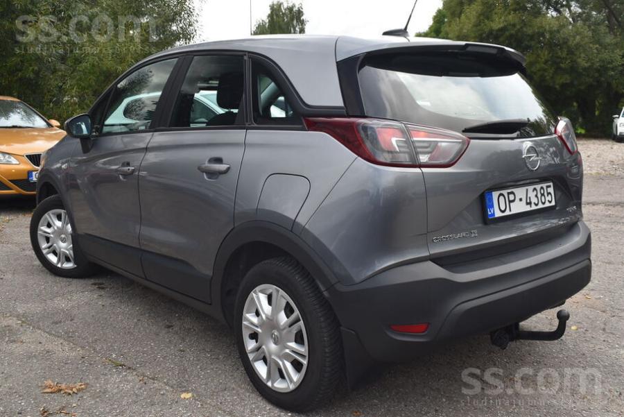 Grey Opel Crossland X 2017 in Kuldiga, with an engine capacity of 1.20 L and mileage of 0 thousand km for 9690 €, photo 4 on AUTOMOTO.COM.LV