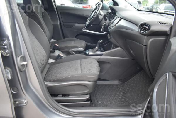 Pelēks Opel Crossland X 2017 Kuldīga, ar dzinēja tilpumu 1.20 L un nobraukumu 0 tūkst. km par 9690 €, foto 9 vietnē AUTOMOTO.COM.LV